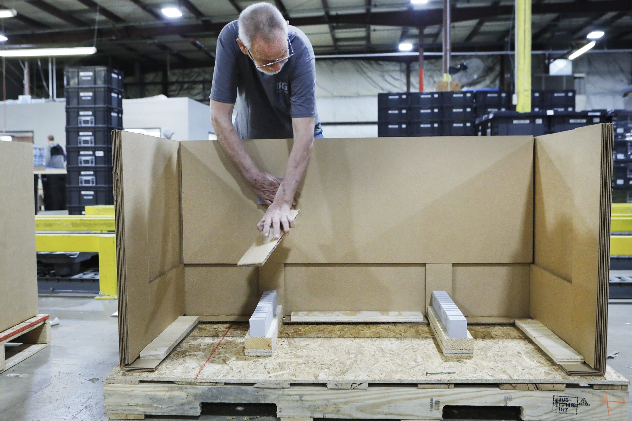 Automotive Packaging | Parts & Shipping Racks Solutions